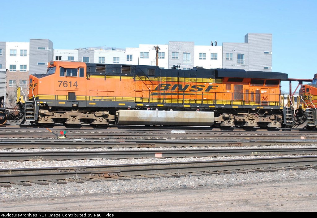 BNSF 7614
